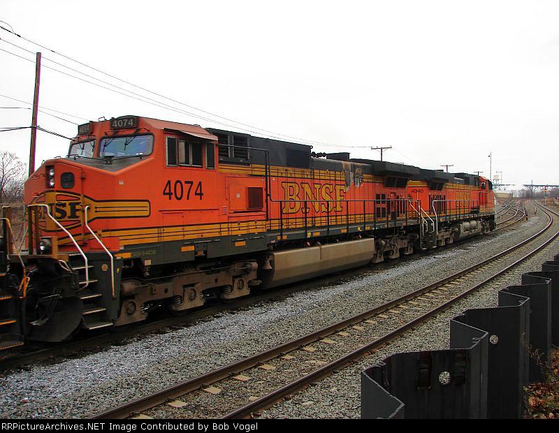 BNSF 4074